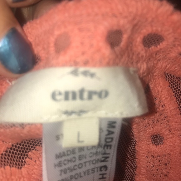 entro | Tops | Bnwt Lacey Coral Entro Very Versatile Top Gorgeous ...